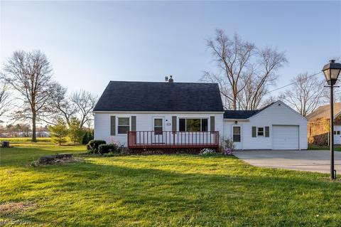 36235 Kinzel Rd, Avon, OH 44011 | 31 Photos | MLS #4422472 - Movoto