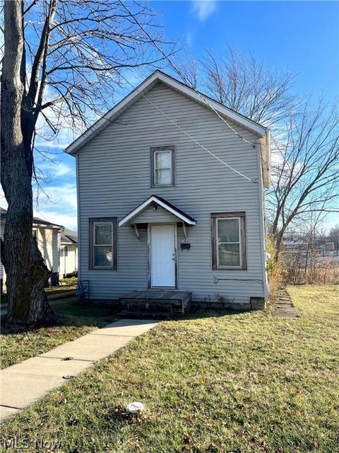 254 N Main St, Wellington, OH 44090 | 16 Photos | MLS #4423962 - Movoto