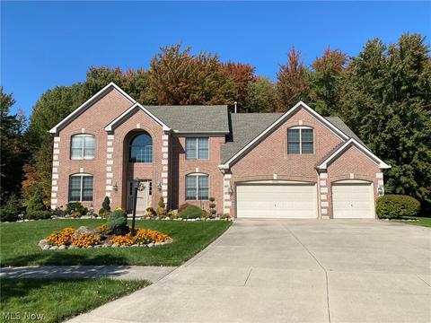 10780 Creek Stone Cir, Strongsville, OH 44149 | 26 Photos | MLS ...