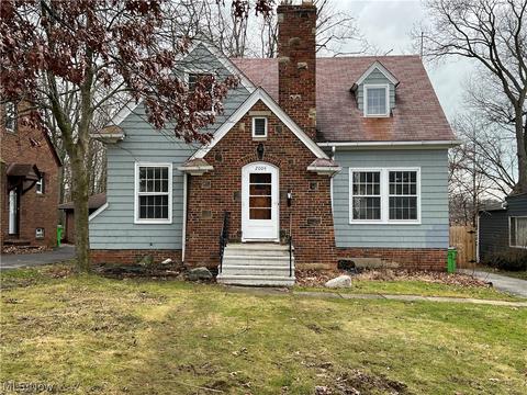 2004 E 221st St, Euclid, OH 44117 | 21 Photos - Movoto