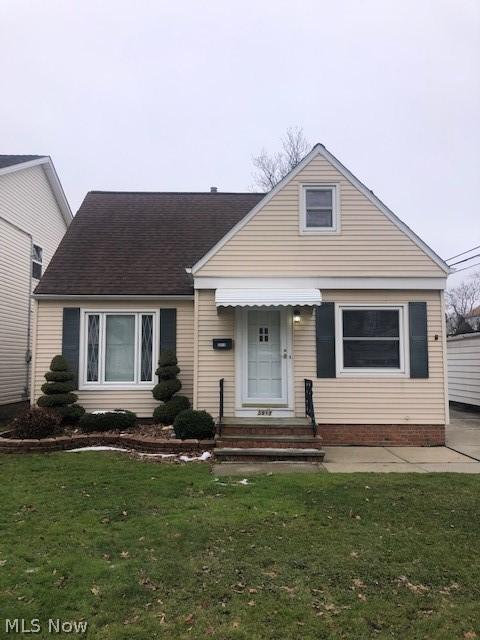 5918 Edgewood Rd, Mayfield Heights, OH 44124 | 33 Photos - Movoto