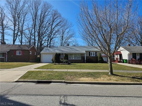 340 Greenvale Rd, South Euclid, OH 44121 | 31 Photos | MLS #4443560 ...