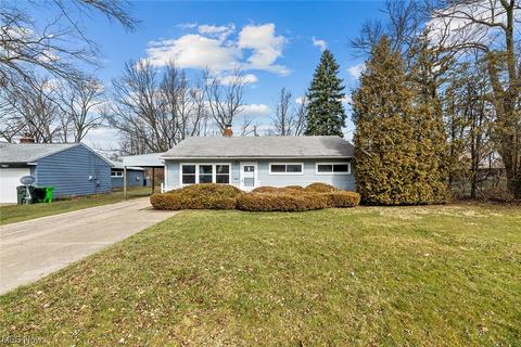 4067 Dartford Rd, South Euclid, OH 44121 | 34 Photos - Movoto
