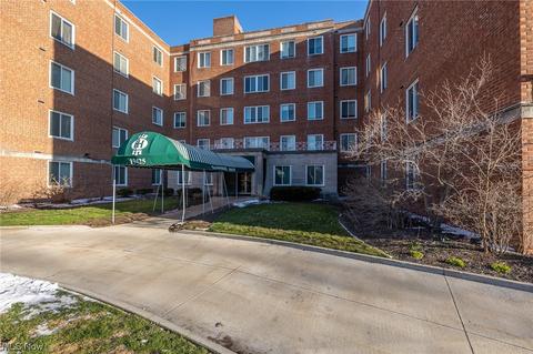 19425 Van Aken Blvd #303, Shaker Heights, OH 44122 | 28 Photos | MLS ...