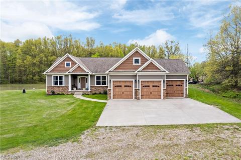 4498 Bassett Rd, Atwater, OH 44201 | 35 Photos | MLS #4448543 - Movoto