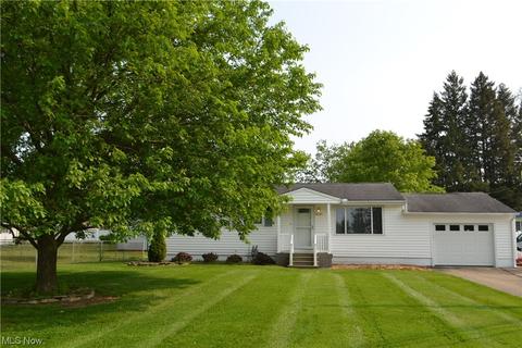 46785 Middle Ridge Rd, Amherst, OH 44001 | 28 Photos - Movoto