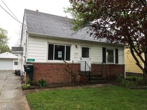 28885 Alton Rd, Wickliffe, OH 44092 | 33 Photos | MLS #4453089 - Movoto