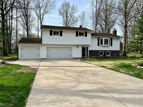 110 Laurie Ln, Northfield, OH 44067 | 25 Photos - Movoto