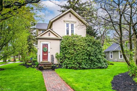 558 E Main St, Ravenna, OH 44266 | 35 Photos - Movoto