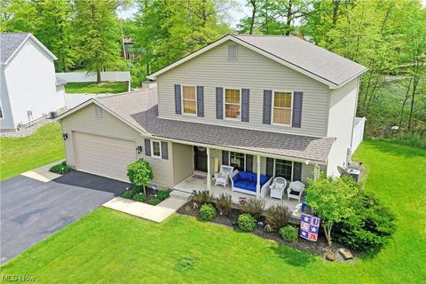 1323 Cross Cove Cv, Austintown, OH 44515 | 35 Photos - Movoto