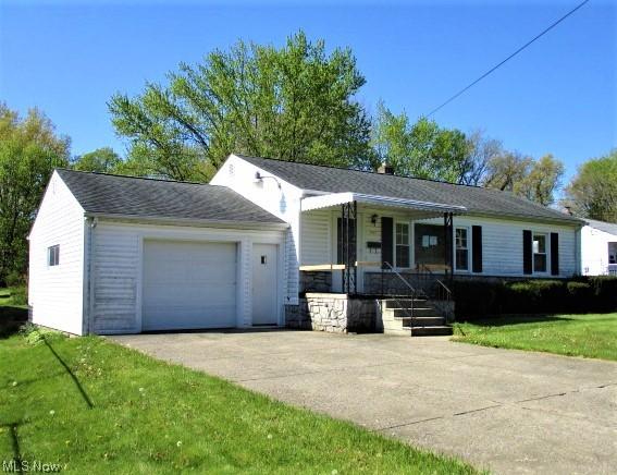 3817 Huntmere Ave, Austintown, OH 44515 | 12 Photos - Movoto