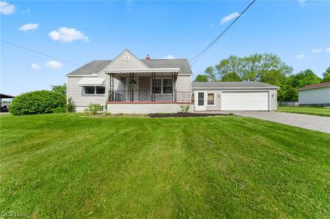 6595 Poland Center Dr, Poland, OH 44514 | 31 Photos - Movoto