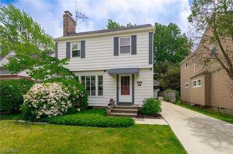 4216 Harwood Rd, South Euclid, OH 44121 | 34 Photos | MLS #4466135 - Movoto