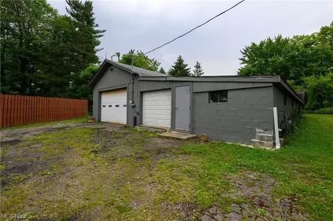 4892 Rootstown Rd, Ravenna, OH 44266 | 28 Photos - Movoto