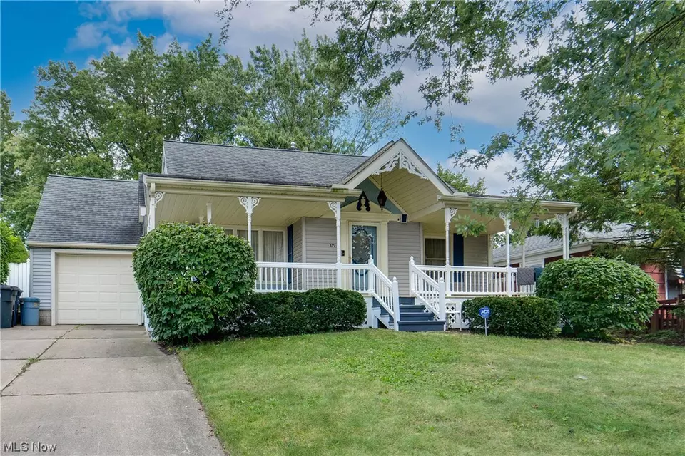 315 Schrop Ave, Akron, OH 44312 | 17 Photos - Movoto