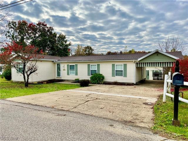 4214 School House Rd, Little Hocking, OH 45742 | 29 Photos - Movoto