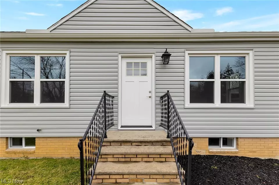 10176 Ridge Rd, North Royalton, OH 44133 | 50 Photos - Movoto