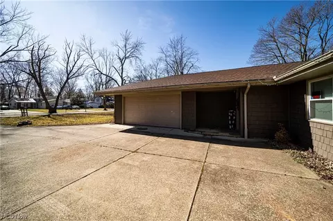 95 E Shore Blvd, Timberlake, OH 44095 | 30 Photos - Movoto
