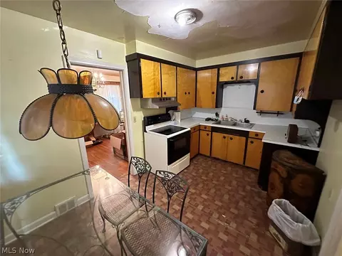 4846 Cleveland Ave NW, Canton, OH 44709 | 31 Photos - Movoto