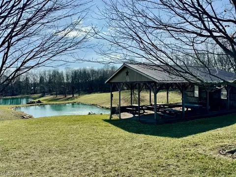 14269 Stanwood St SW, Navarre, OH 44662 | 47 Photos - Movoto