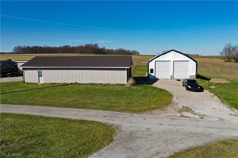 14269 Stanwood St SW, Navarre, OH 44662 | 47 Photos - Movoto