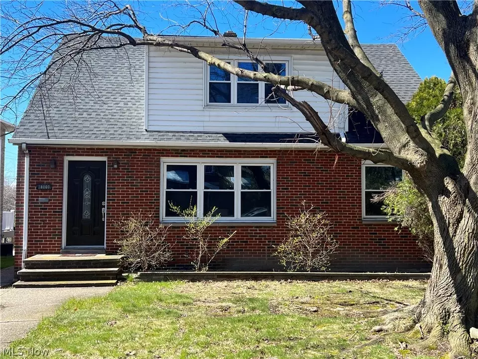18800 Neff Rd, Cleveland, OH 44119 | 38 Photos - Movoto