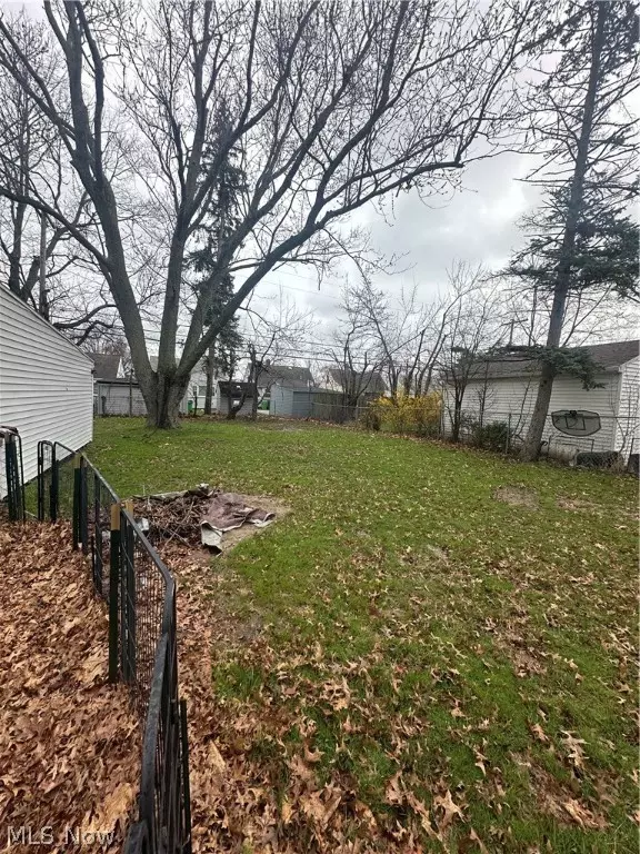 4141 Eastway Rd, South Euclid, OH 44121 | 16 Photos - Movoto