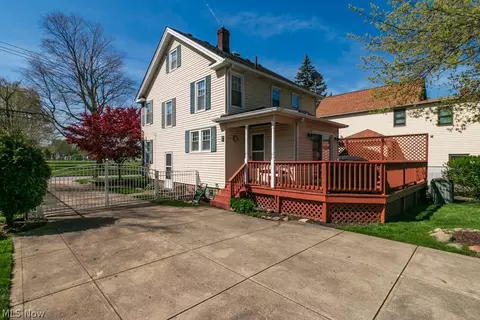 37559 2nd St, Willoughby, OH 44094 | 50 Photos - Movoto