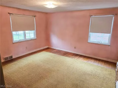 3275 W 157th St, Cleveland, OH 44111 | 36 Photos - Movoto