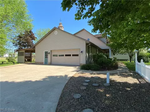 2711 State Route 39 NW, Dover, OH 44622 | 30 Photos - Movoto