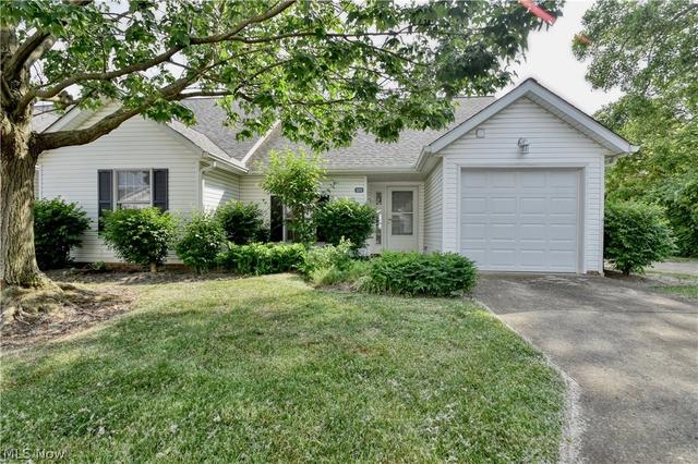 332 Harbor Ridge Ln, Fairport Harbor, OH 44077 | 25 Photos - Movoto