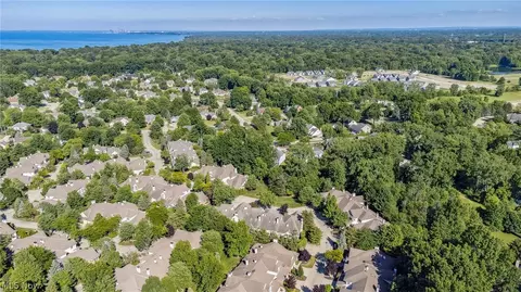 401 Bounty Way #181, Avon Lake, OH 44012 | 36 Photos - Movoto