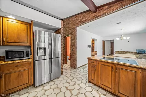 12200 Caves Rd, Chesterland, OH 44026 | 43 Photos - Movoto