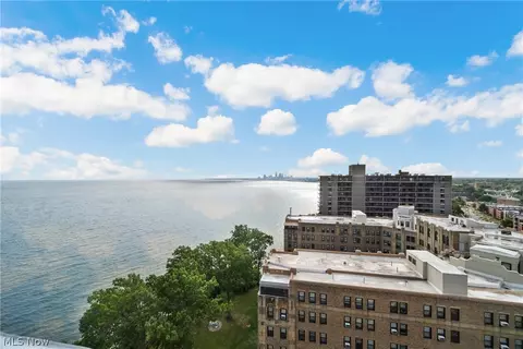 12520 Edgewater Dr #407, Lakewood, OH 44107 | 40 Photos - Movoto
