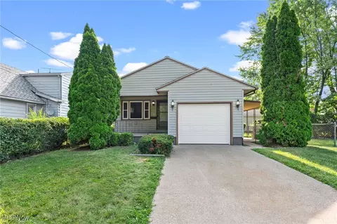 1635 Maine Ave, Lorain, OH 44052 | 15 Photos - Movoto