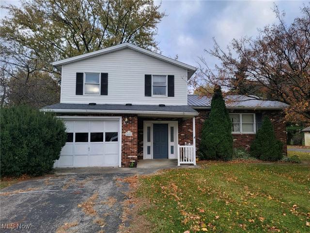 4002 Hartland Ctr, Collins, OH 44826 | 30 Photos - Movoto