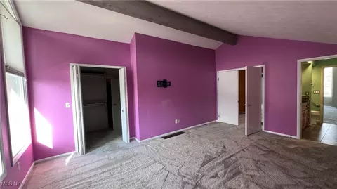 250 Laurel Cir #13, Aurora, OH 44202 | 20 Photos - Movoto