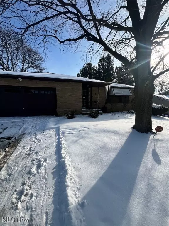 5717 Bartlett Rd, Bedford Heights, OH 44146 | MLS# 5104690 | 1 photo ...