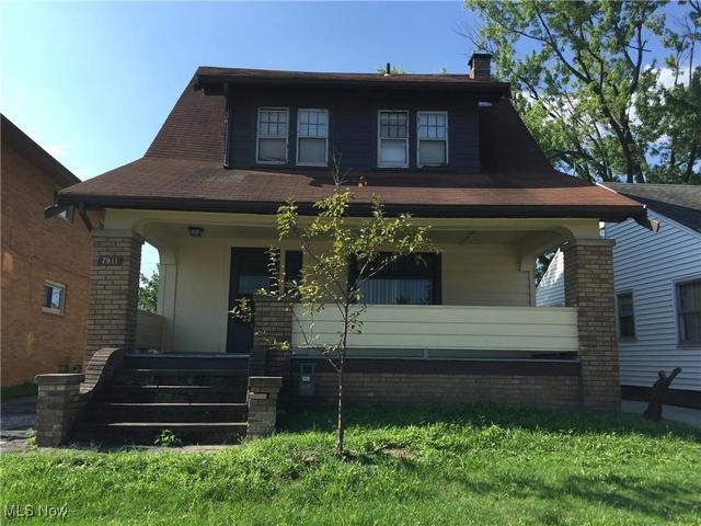 7911 Snow Rd, Parma, OH 44129 | MLS# 5108032 | 16 Photos - Movoto