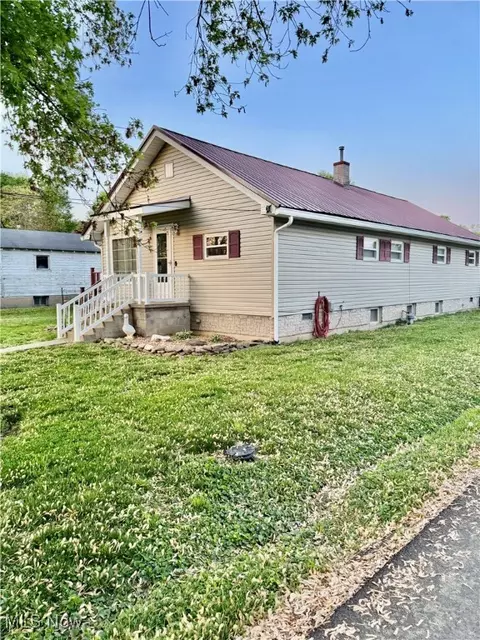 408 Barkwill St, Saint Marys, WV 26170 | MLS# 5121957 | 9 Photos - Movoto