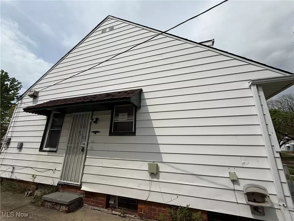 15908 Cloverside Ave, Cleveland, OH 44128 | MLS# 5123542 | 6 Photos ...