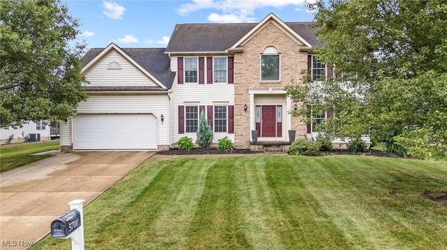 5700 Birmingham Rd NE, Canton, OH 44721 | MLS# 5139770 | 37 Photos - Movoto