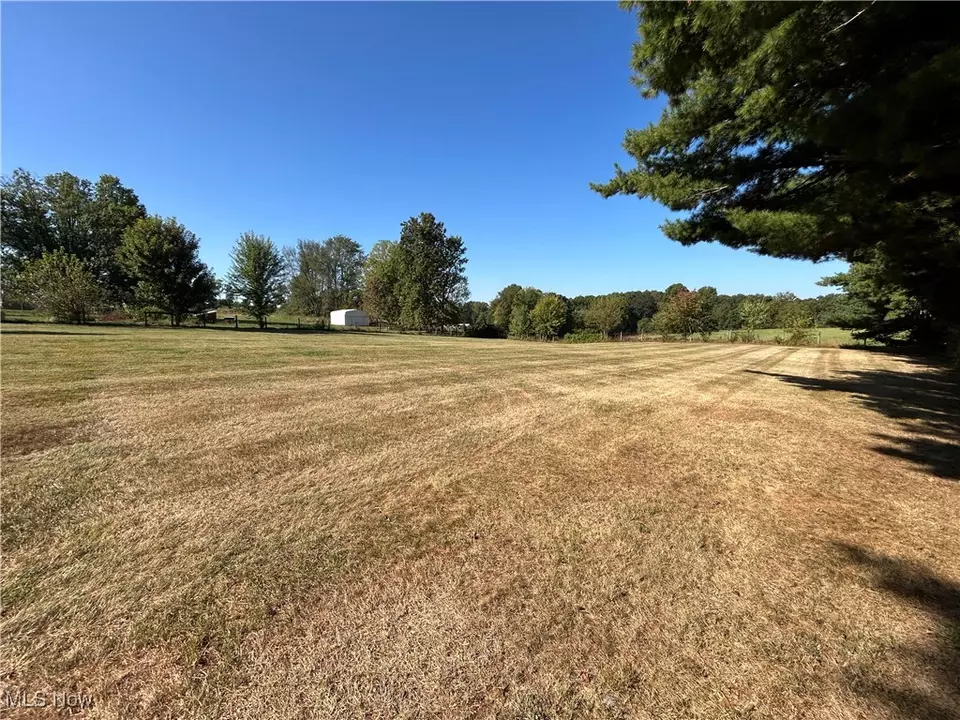 1605 Jackson St, Zanesville, OH 43701 | MLS# 5162020 | 50 Photos - Movoto