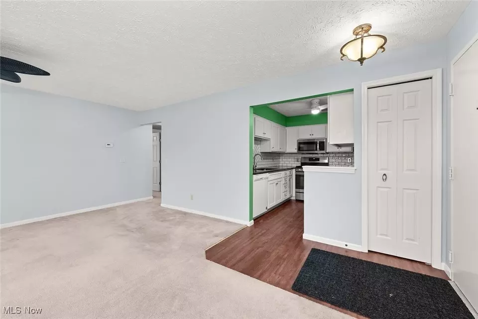 651 Windrush Dr #C2, Westlake, OH 44145 | MLS# 5174843 | 34 Photos - Movoto