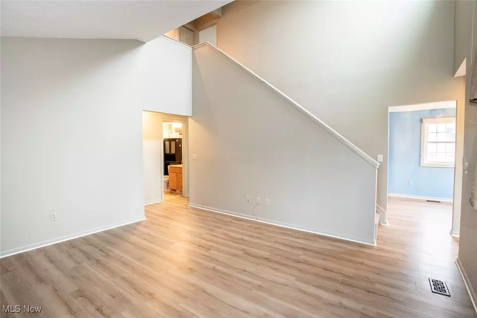 1360 Old Mill Path, Broadview Heights, OH 44147 | MLS# 5178766 | 36 ...