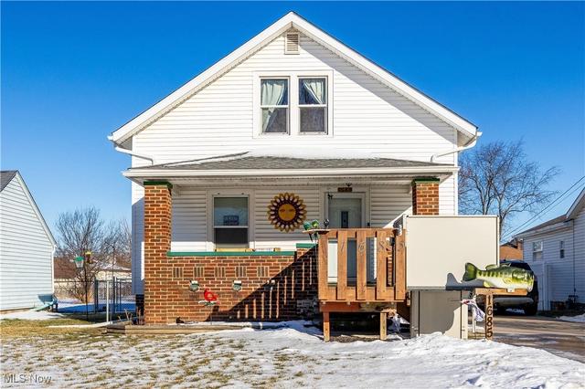 1685 E 36th St, Lorain, OH 44055 | MLS# 5183706 | 44 Photos - Movoto