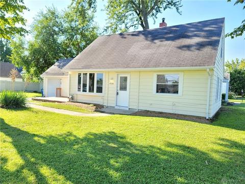 4104 Reading Rd, Dayton, OH 45420 | 17 Photos | MLS #872418 - Movoto