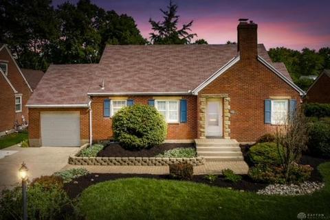 509 Oakview Dr, Kettering, OH 45429 | 36 Photos | MLS #873336 - Movoto