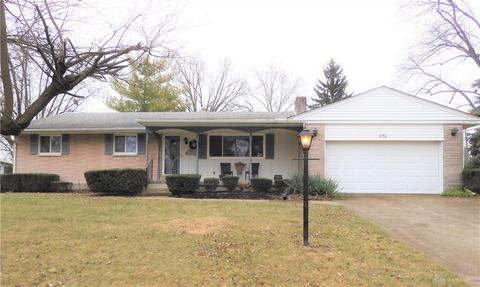 1056 Georgian Dr, Kettering, OH 45429 | 50 Photos | MLS #878181 - Movoto