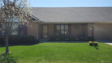 1725 Calais Dr, Springfield, OH 45503 | 19 Photos | MLS #884225 - Movoto